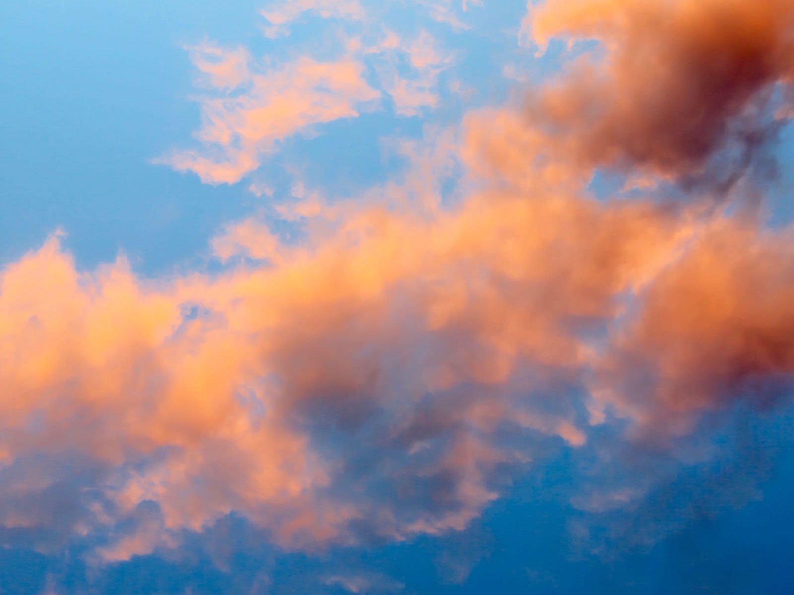 fond-nuage-1600-1200